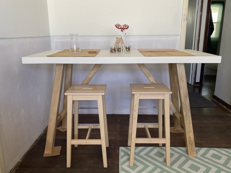 Gumtree bar table and stools store