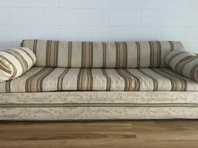 Vintage Low-set 4 seater Cane Couch/Daybed - Sofas in Castle Hill QLD ...