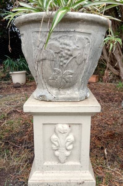 LYRICAL VINTAGE CEMENT POT, BAS-RELIEF DESIGN, TINKER BELL WOULD LIKE ...