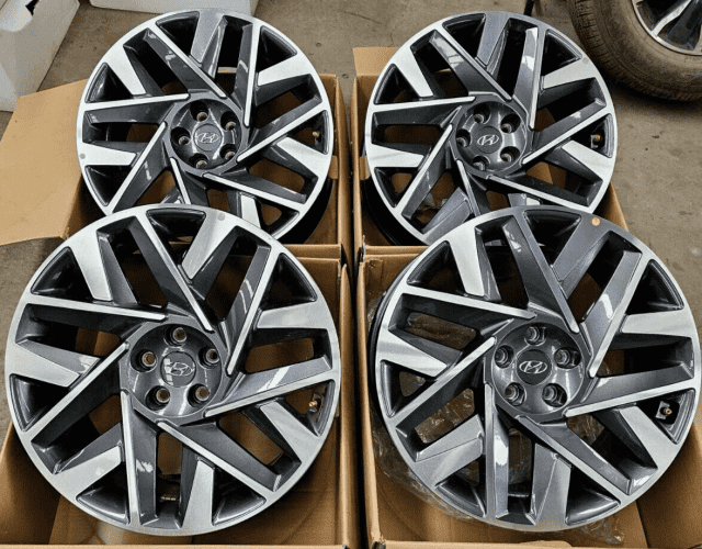 4x 20 Genuine Hyundai Santa Fe Luxury Wheels- 20x8.5 5/114.3 54P Demo ...