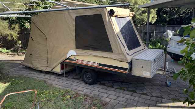 Cub Campomatic camper trailer hard floor | Camper Trailers | Gumtree ...