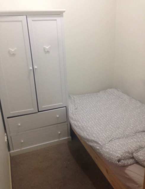 Own your room for a girl | Roomshare | Gumtree Australia Brisbane North ...