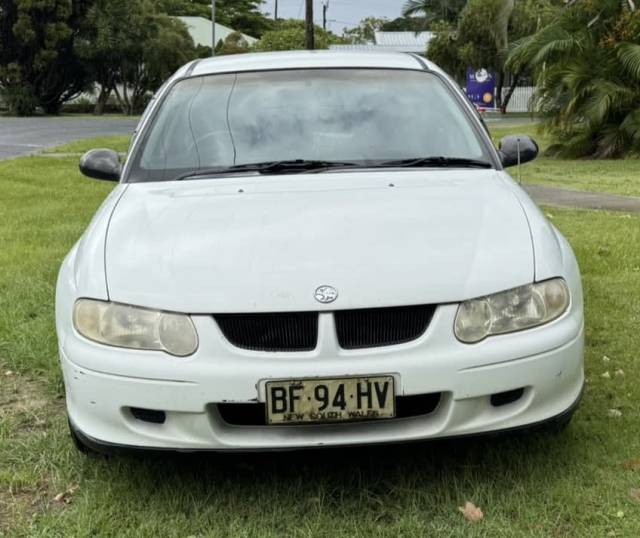 2001 HOLDEN COMMODORE EXECUTIVE 4 SP AUTOMATIC 4D SEDAN | Cars, Vans ...