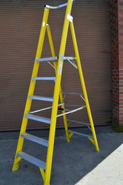 Platform Fiberglass Ladder 3 4 5 6 7 8 ft Step foot AS/NZS - Ladders ...