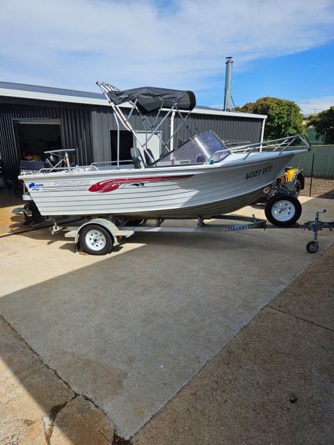 2002 Quintrex Bayhunter Caprice | Motorboats & Powerboats | Gumtree ...