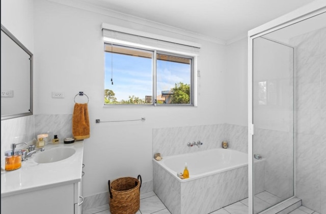 Nice Fully Furnished Room for Rent all Bill Included - Share House ...