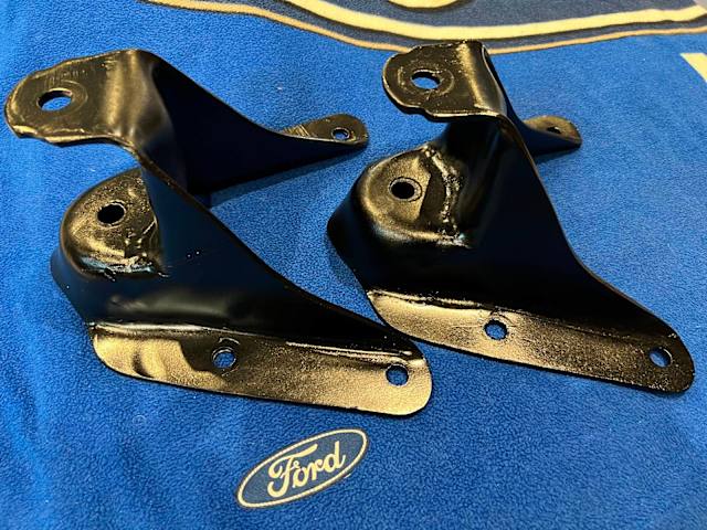 FORD F100 F150 REAR SPRING HANGER PAIR FOR REAR SPRING SHACKLE 67-92 ...