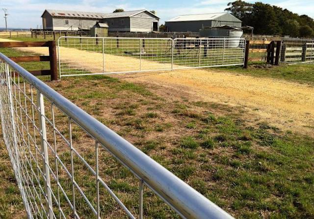 3.6m/12ft Farm Gate/ Rural Mesh Gate/ Zinc coated $126 - Building ...