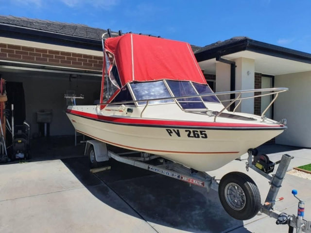 Flightcraft 4.75 Sports Fisherman Fibreglass Boat | Motorboats ...