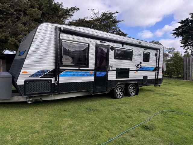Condor Ultimate Triple Bunk Family Caravan with Annex | Caravans ...
