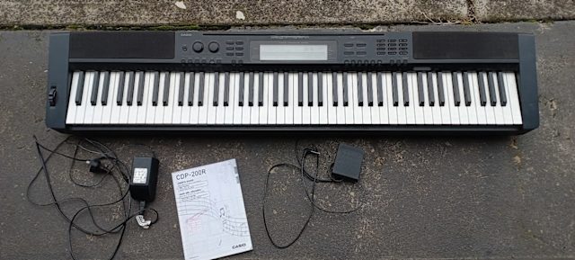 CASIO CDP-200R Digital Piano with weighted keys - Keyboards & Pianos in ...