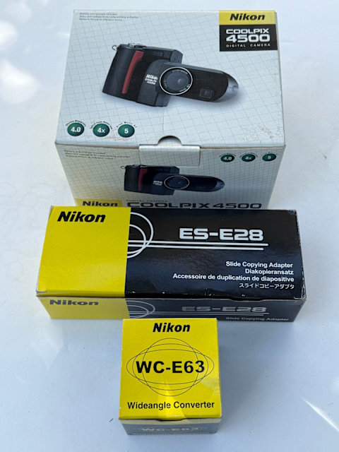 Vintage Nikon Coolpix 4500 Digital Camera - Digital Compact Cameras in ...