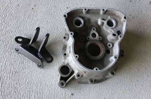 VINTAGE TRIUMPH TRIDENT T150 T160 PARTS CASE TANK MOUNT | Motorcycle ...