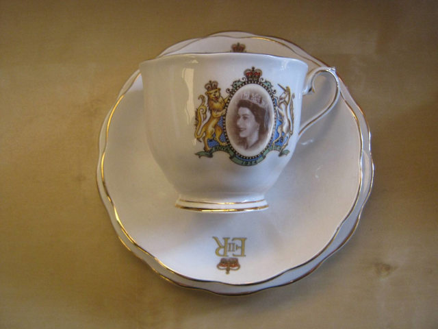 Rare Royal Albert Trio to Commemorate 1954 Royal Visit to Australia ...
