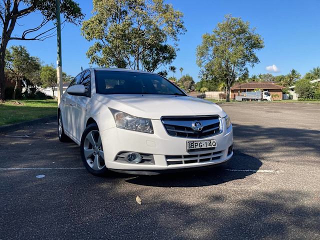 2010 HOLDEN CRUZE CDX 5 SP MANUAL 4D SEDAN | Cars, Vans & Utes ...