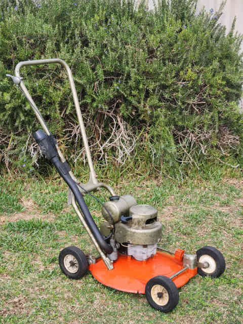 Lawn mower (Vintage) Victa 18/Toe cutter - Lawn Mowers in Rockingham WA ...
