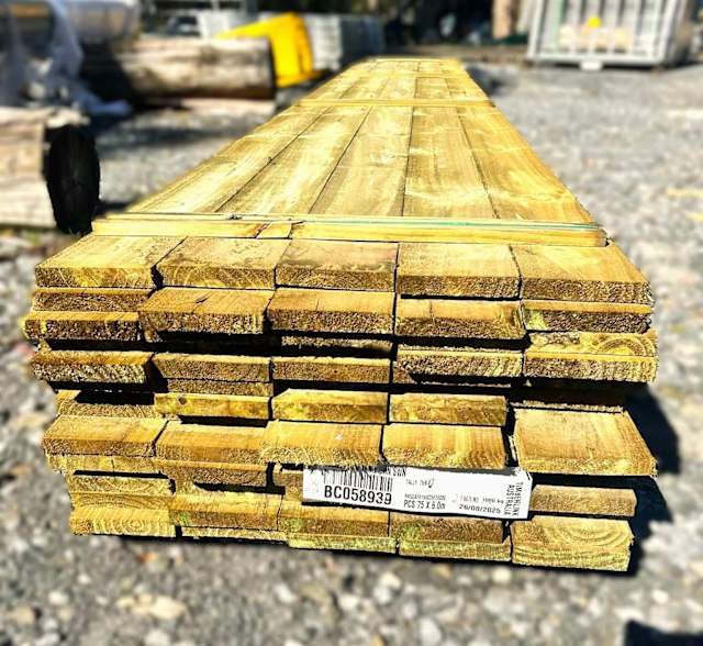 Treated Pine Fencing Rails 150x25 6m Lengths - Miscellaneous Goods in ...