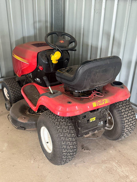 Husqvana Rally Ride on Mower - Lawn Mowers in Fentons Creek VIC ...