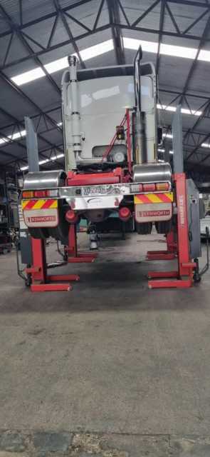 4 Near new Wireless Rotary 6200kg mobile column lifts MC62N - Other ...