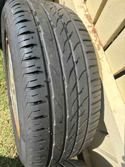 4 VE Commodore SV6 18 inch wheels and 4 VT Commodore S 16 inch wheels ...