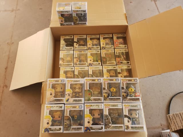Fallout pop vinyl collection 25 all mint in cases - Console Accessories ...