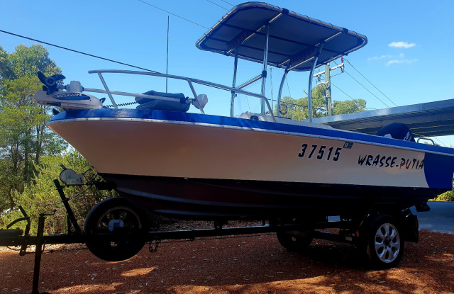 Pacemaker 17ft centre console | Motorboats & Powerboats | Gumtree ...