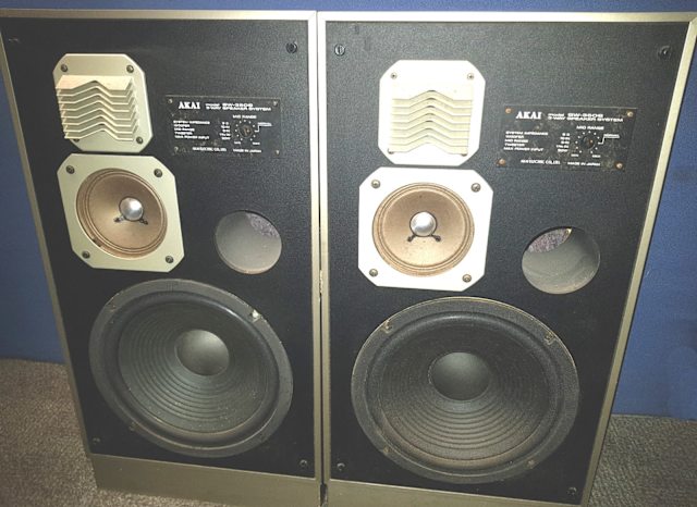 AKAI SW-350S 3 WAY SPEAKER SYSTEM - MADE IN JAPAN - Speakers in Urangan ...