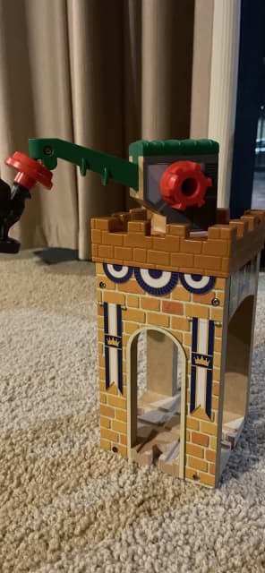 Thomas the tank engine castle crane - Toys - Indoor in Magpie VIC ...