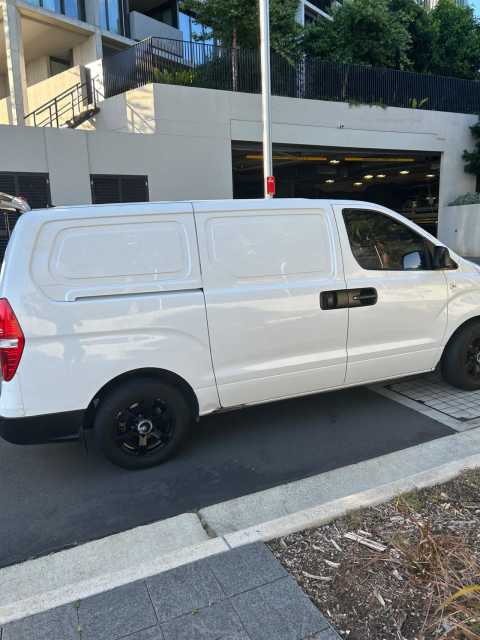 Man with a van. No call out fee | Removals & Storage | Gumtree ...