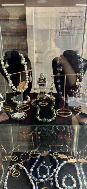 Garage Sales! Computers & Office Tables, Appliances..etc - Garage Sale ...