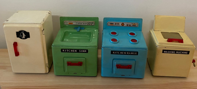 Vintage Metal Toy Kitchen Set - Collectables in Narre Warren South VIC ...