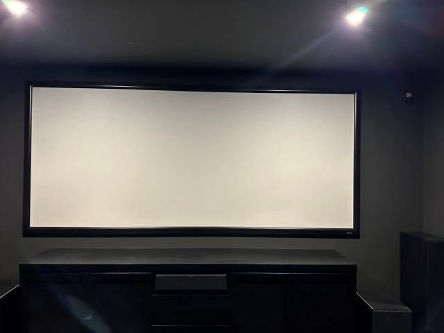 150 INCH PROJECTOR SCREEN | Home Theatre Systems | Gumtree Australia ...