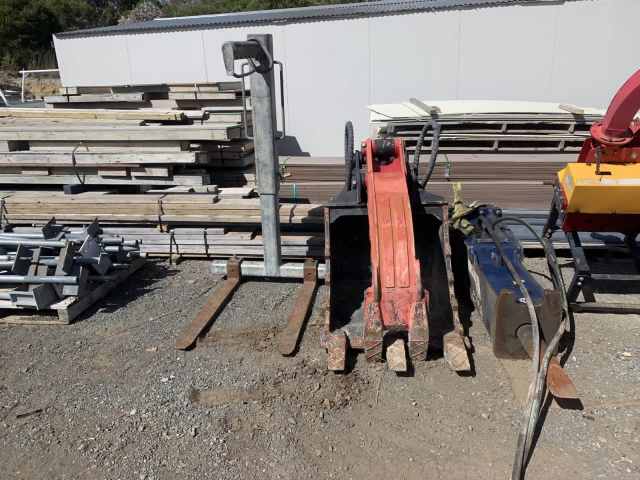 grab bucket, auger plus other gear. | Construction Equipment | Gumtree ...