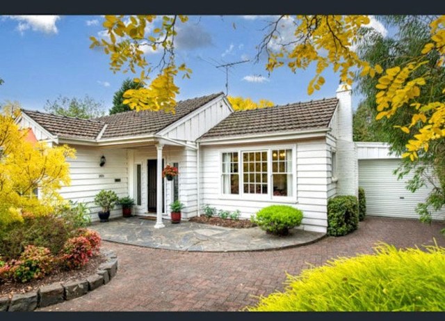 Spacious Fully-Furnished 5-Bedroom Family Home - for Rent | Gumtree ...