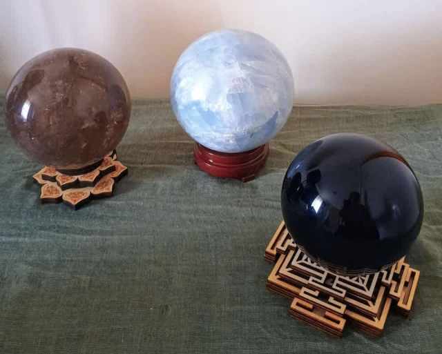 Large 911g-1.607kg Crystal Spheres & Stands - Decorative Accessories in ...