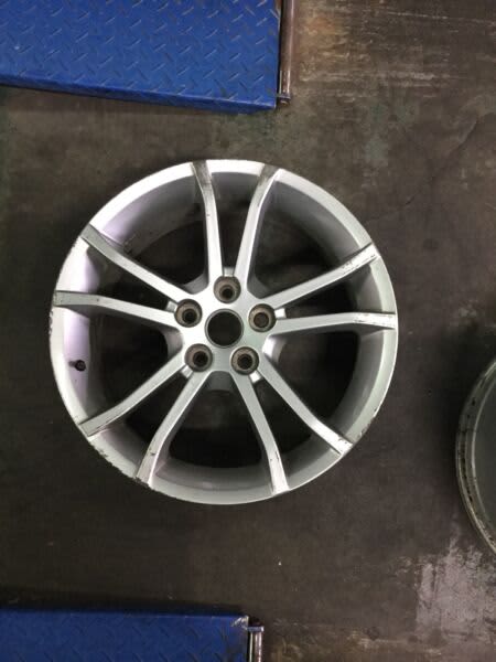 HOLDEN COMMODORE VE 20" GENUINE ALLOY WHEEL X1 | Wheels, Tyres & Rims ...