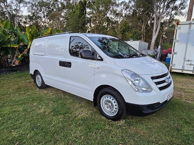 2018 HYUNDAI iLOAD 3S LIFTBACK 5 SP AUTOMATIC 4D VAN, 3 seats TQ SERIE ...