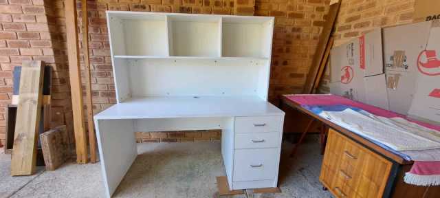 Study desk with hutch | Desks | Gumtree Australia Western Australia ...