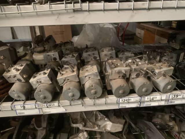 Holden commodore abs modules from $165 | Brakes & Suspension | Gumtree ...