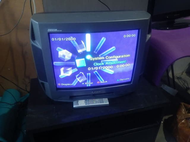 Retro 90s Jinxing 21 inch 51cm CRT TV works with Duck Hunt - TVs in ...