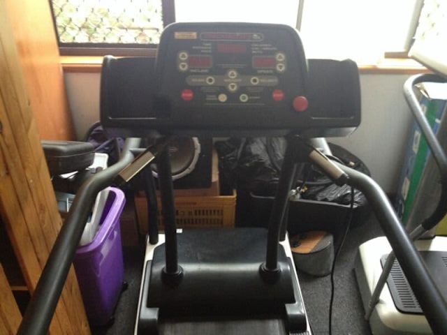 Treadmill Trackmaster TMX425 Gym quality $12k New & Reconditioned $3k ...