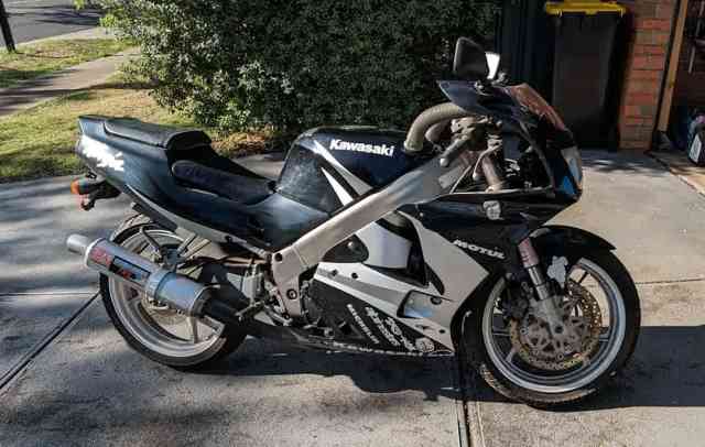 KAWASAKI ZXR250 R ZX2R NINJA 91 UPDATED MODEL TWIN BRAKES | Motorcycles ...