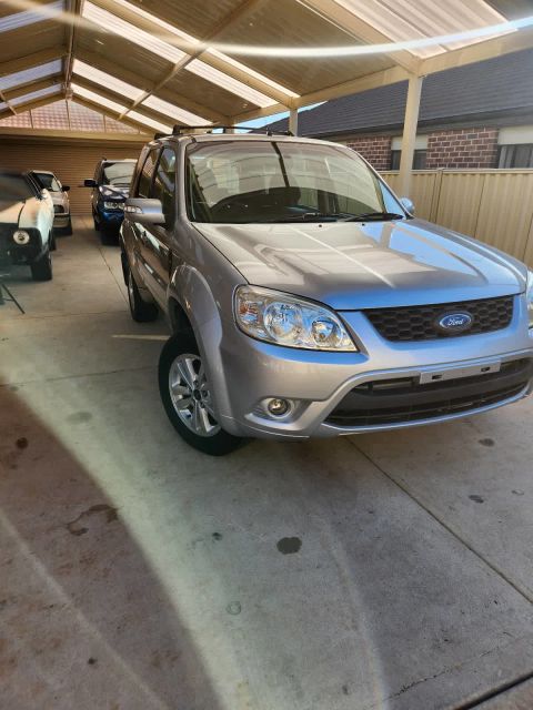 2010 FORD ESCAPE 4 SP AUTOMATIC 4D WAGON, 5 seats ZD | Cars, Vans ...
