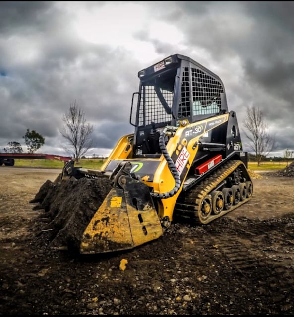 RT-30 Posi-Track & 1.2T Excavator Hire Dry/Wet Free Delivery 30km ...