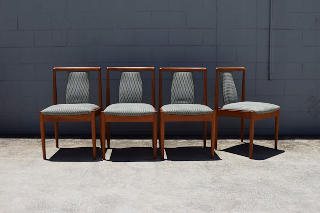 Custom Parker T-Back Dining Chairs (Circa 1970s) - Dining Chairs in ...