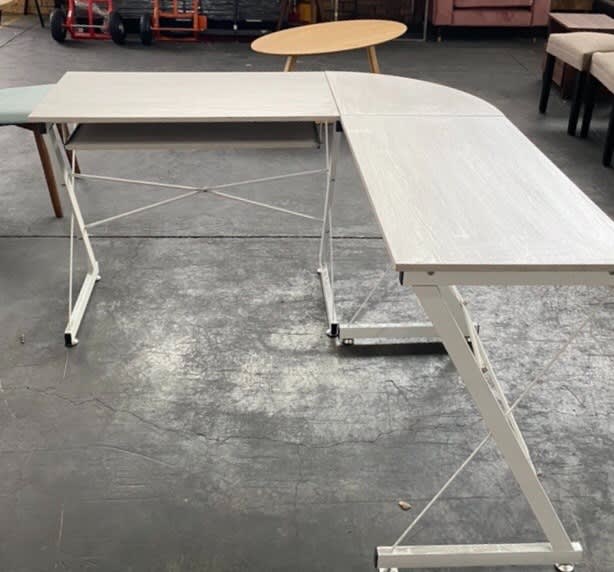 FOR SALE! ALEXANDRA L-SHAPE COMPUTER DESK | Desks | Gumtree Australia ...