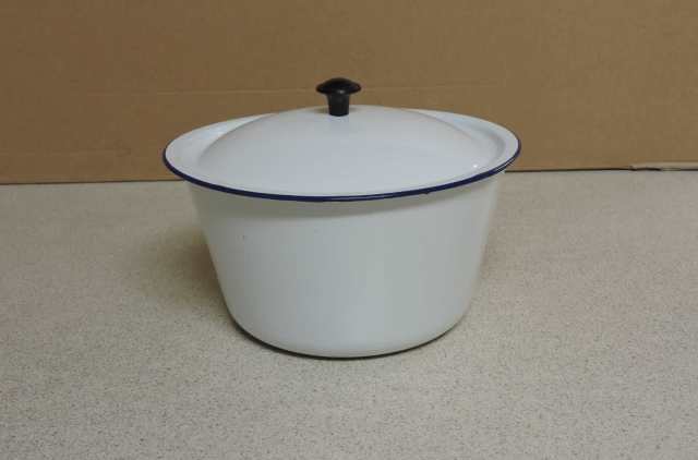 VINTAGE WHITE ENAMEL PUDDING BASIN/BOWL W LID | Cooking Accessories ...