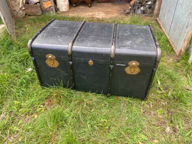 Antique Travelers Trunk - Antiques in Monteagle NSW | Gumtree Australia
