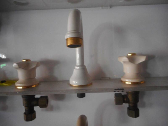 ivory gold basin taps | Miscellaneous Goods | Gumtree Australia ...