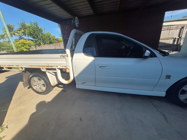 2004 HOLDEN COMMODORE ONE TONNER S 4 SP AUTOMATIC C/CHAS | Cars, Vans ...